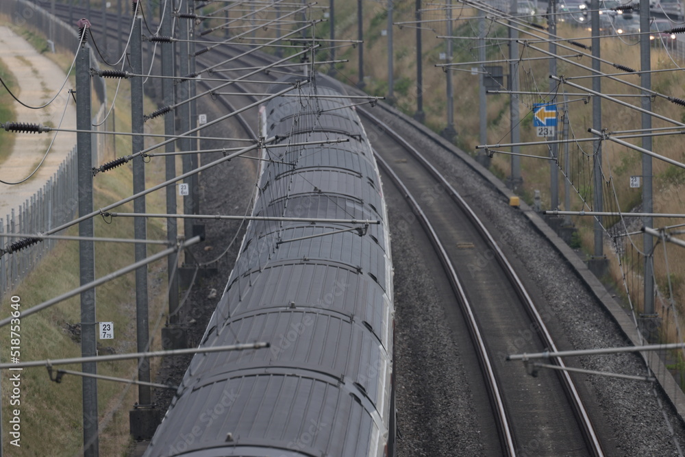 moderner zug von oben schweizer eisenbahn bahn 2000 wirtschaft Stock ...