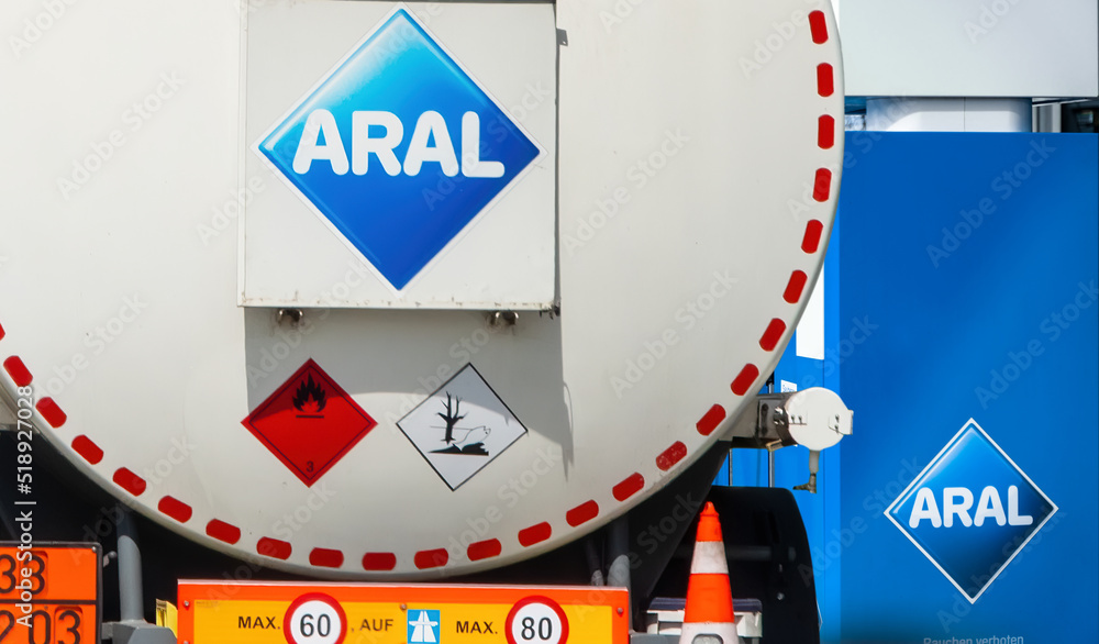 Foto de Fuel delivery Aral gas station. Aral is a brand of automobile ...