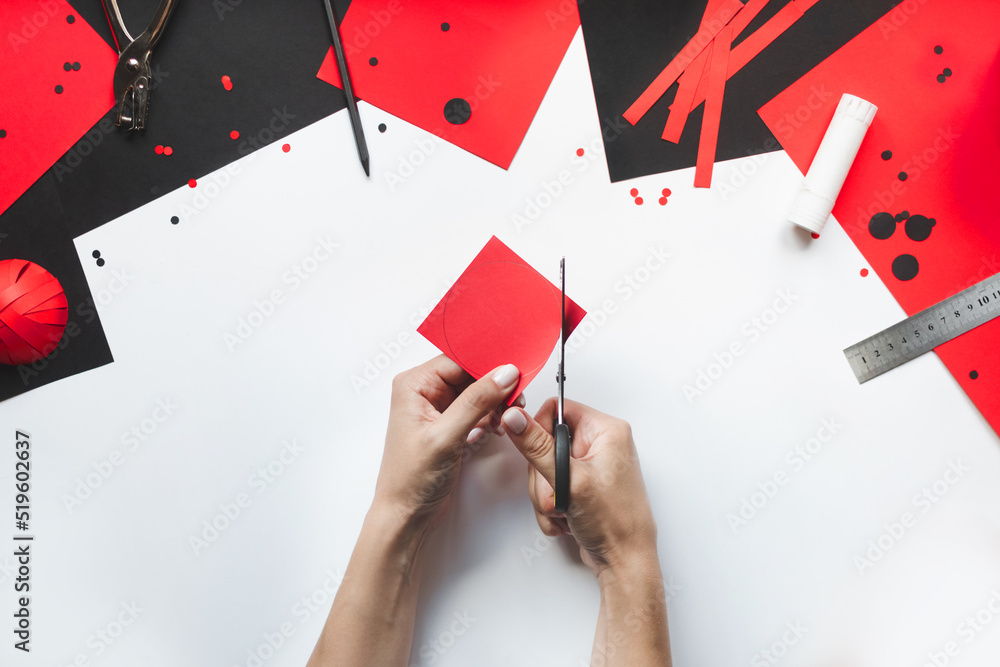 How to make paper red and black ladybug toy with children at home. Step ...