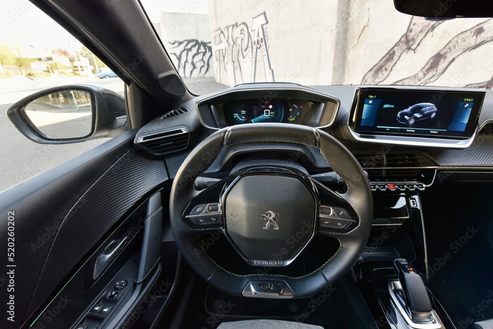 Peugeot e-208 GT Line. An attractive small electric car with a good ...