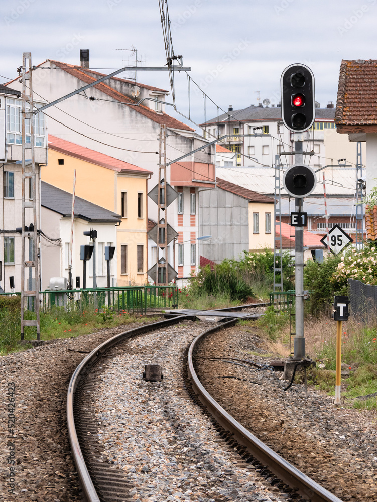 High railway signal for the E1 entrance to the Monforte de Lemos ...