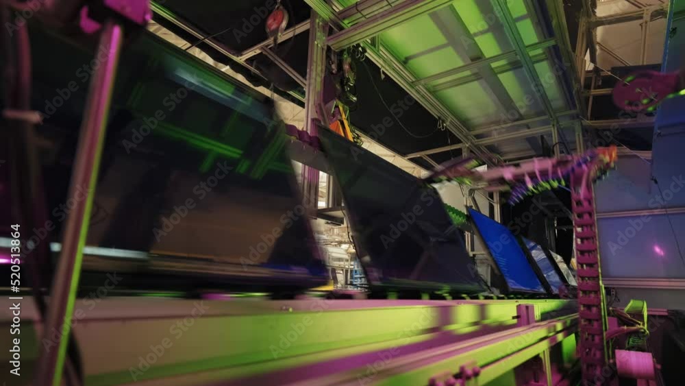 Robotic technology of Electronic Led Board TV Factory.TV LEDS in ...