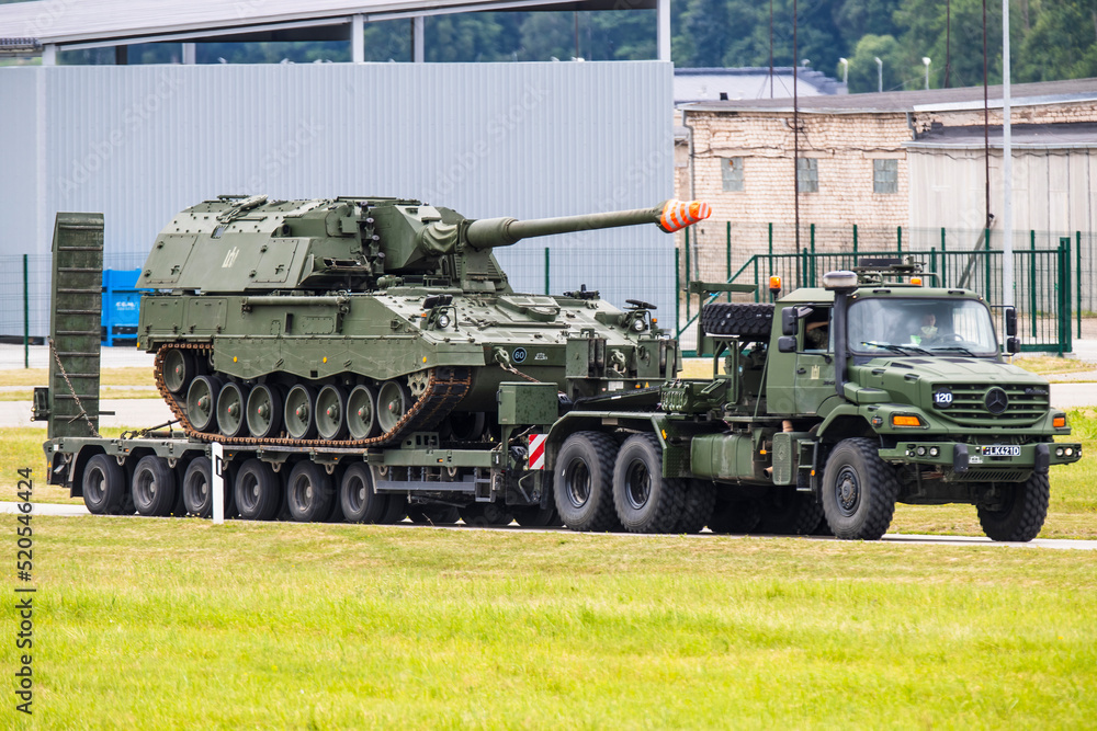 Vilnius Lithuania 2022-06-03 Lithuanian Armed Forces Panzerhaubitze ...