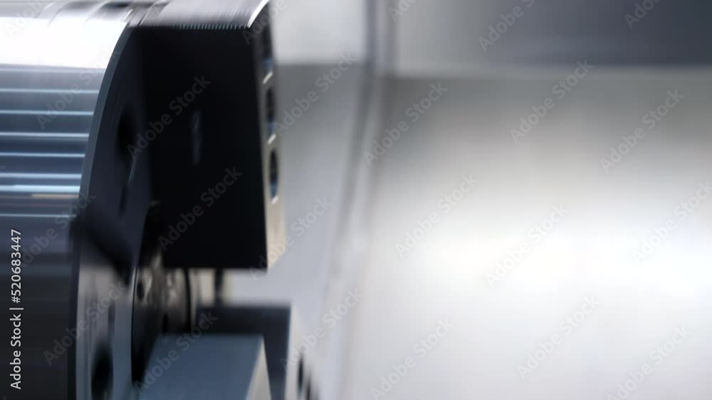 Video „ Rotating turning chuck. Media.A special device for fixing parts ...