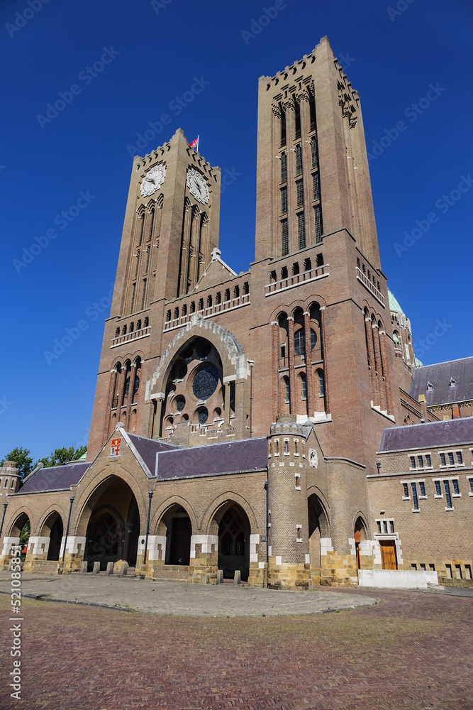 Saint Bavo's Cathedral Basilica (Koepel Kathedraal), Roman Catholic ...