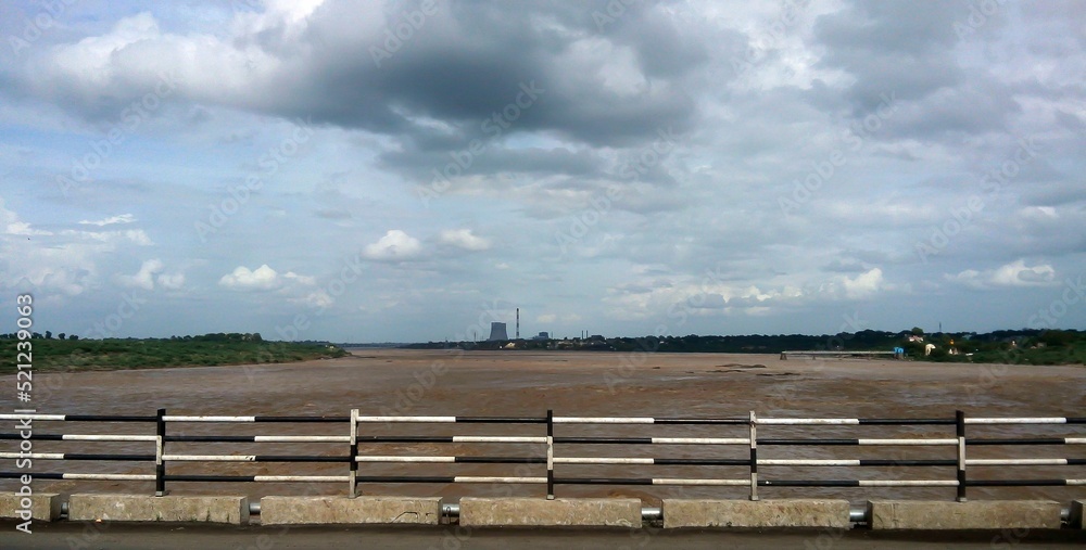 Bridge view of Tapi River located in maharashtra and gujrat India Tapi ...