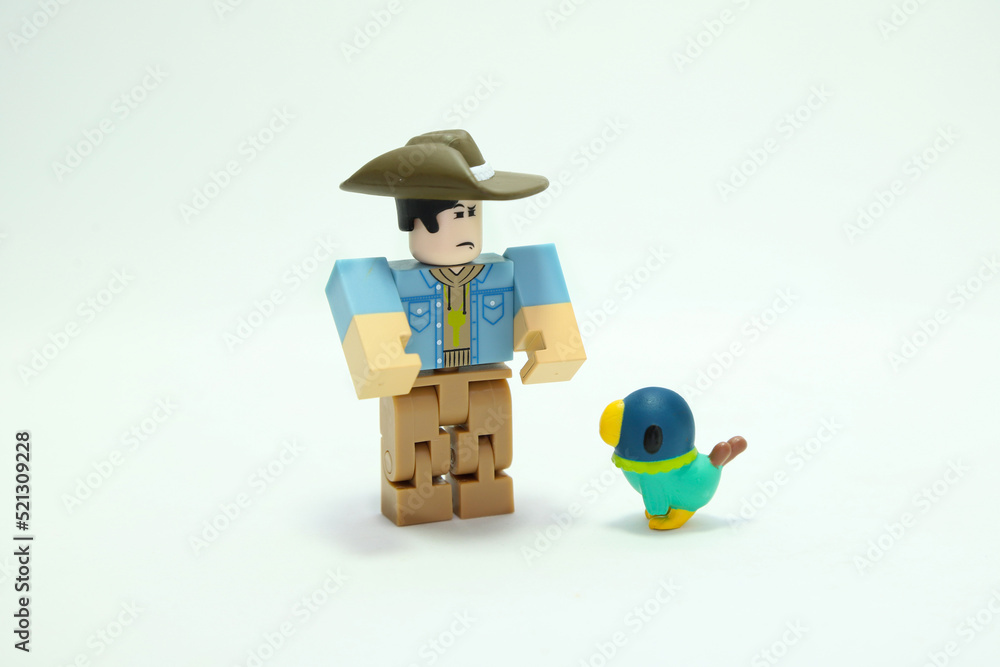Plastic toys figures with characters from the Roblox video game. Roblox ...