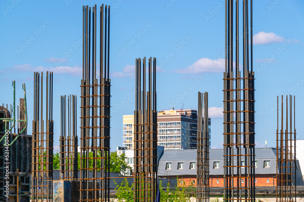 The foundation on reinforced concrete piles and the frame during the ...