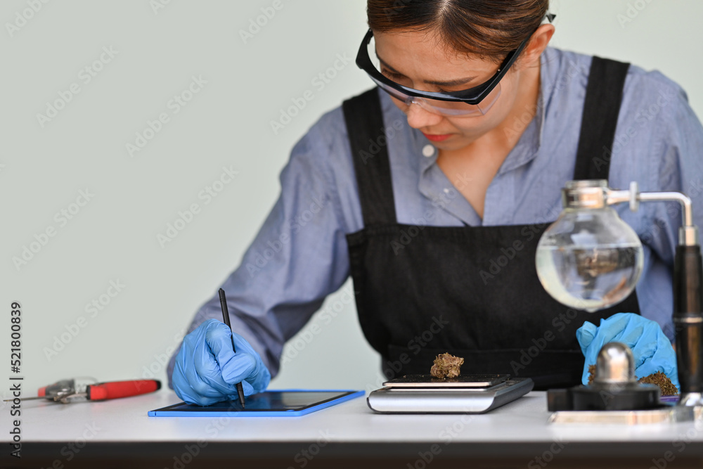 Researchers used tablet to record their weight of dried cannabis ...