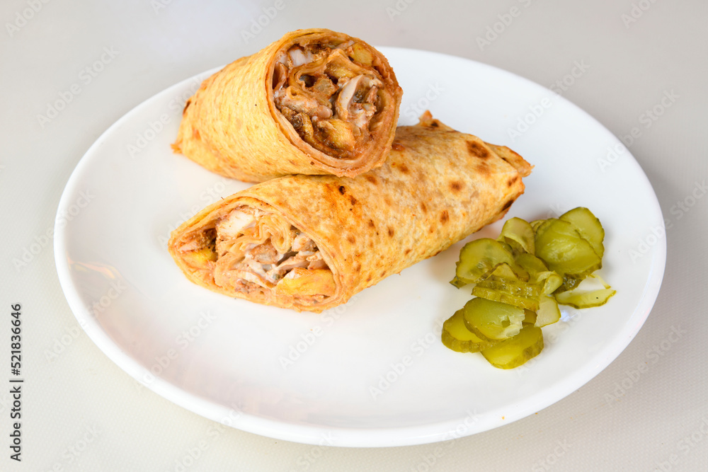 Lavash doner kebab ( zurna tavuk et doner durum ) or shawarma sliced in ...