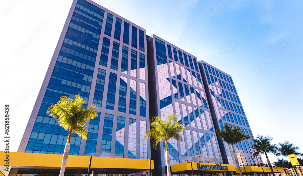 Foto de Banco do Brasil. Fachada do edifício Sede do Banco do Brasil ...