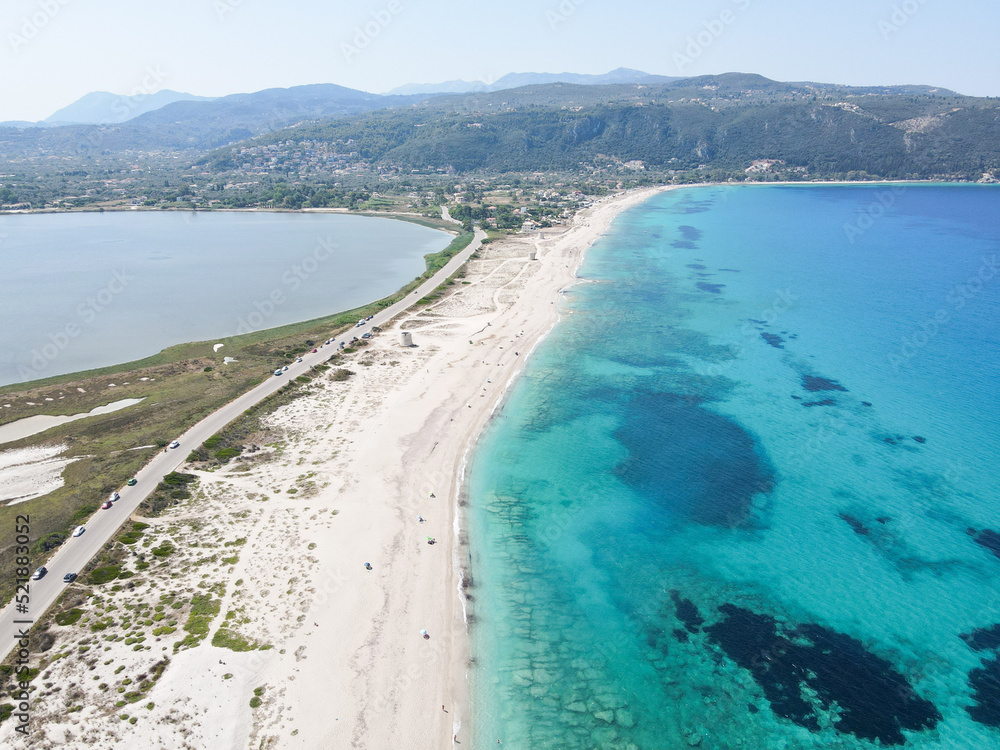 Foto de Paralia Agios Ioannis or paralia beach in Lefkada island ...