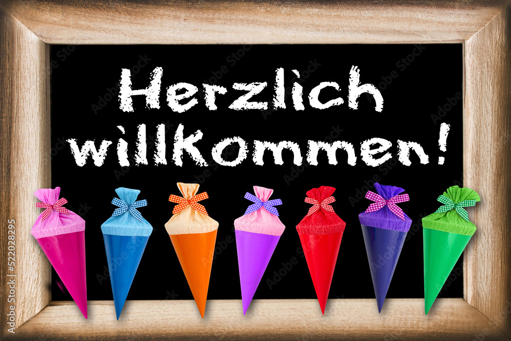 Herzlich willkommen! Schultafel mit Schultüten Stock イラスト | Adobe Stock Herzlich willkommen! Schultafel mit Schultüten Stock イラスト | Adobe Stock