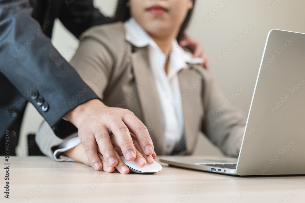 Sexual harassment in the workplace, female employees feel afraid after ...