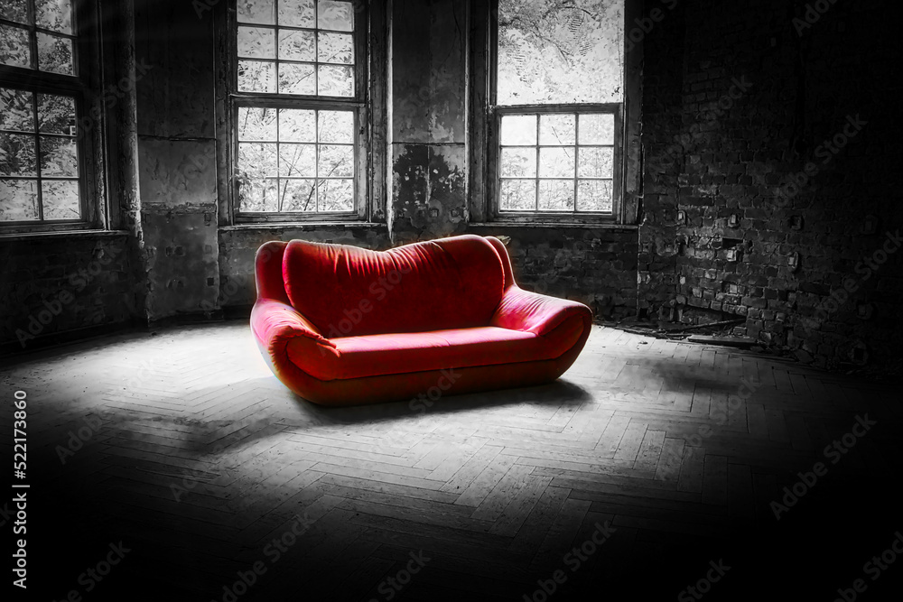 Rot - Couch - Sofa - Old Red Sofa - Beatiful Decay - Verlassener Ort ...