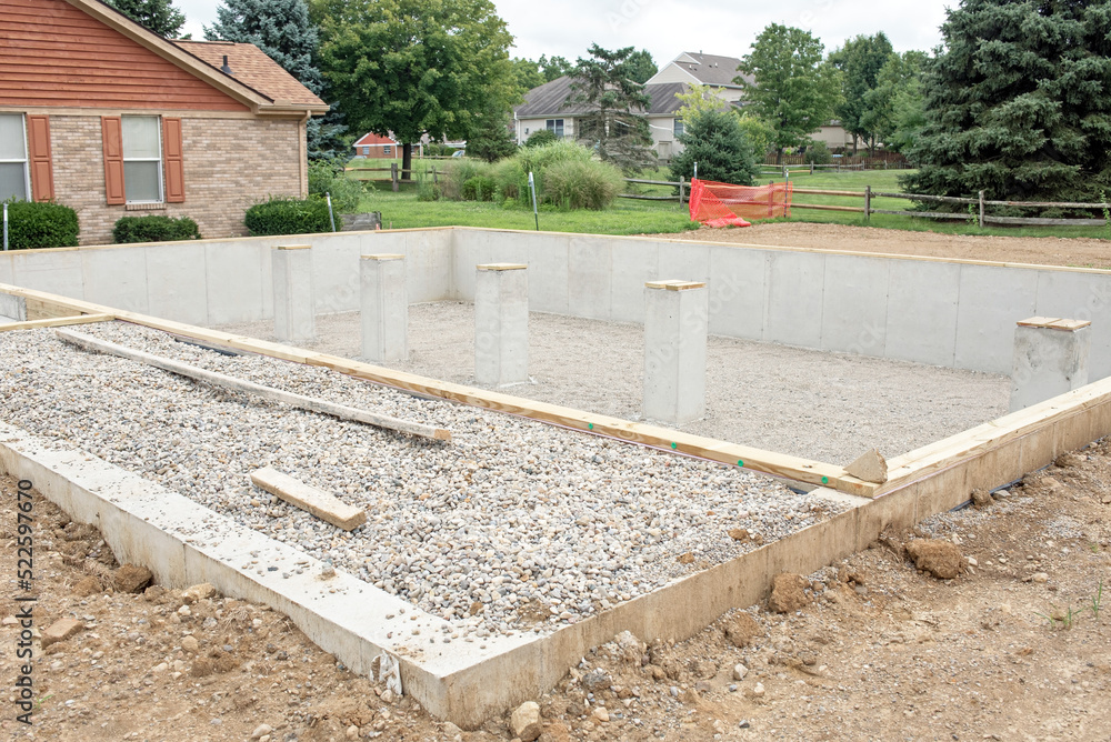 Modular Home Crawl Space Foundation with Support Beams and Aggregate ...