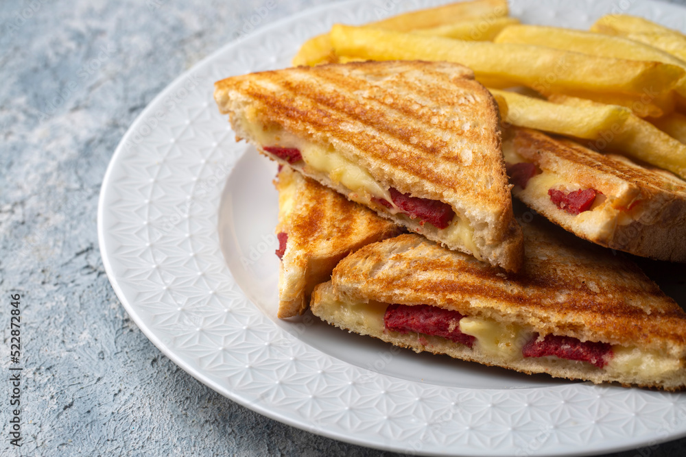 Turkish toast, mixed toast with cheddar cheese, sausage and ham, with ...