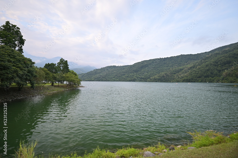 Liyu Lake－East Rift Valley National Scenic Area - Lake circled by a ...