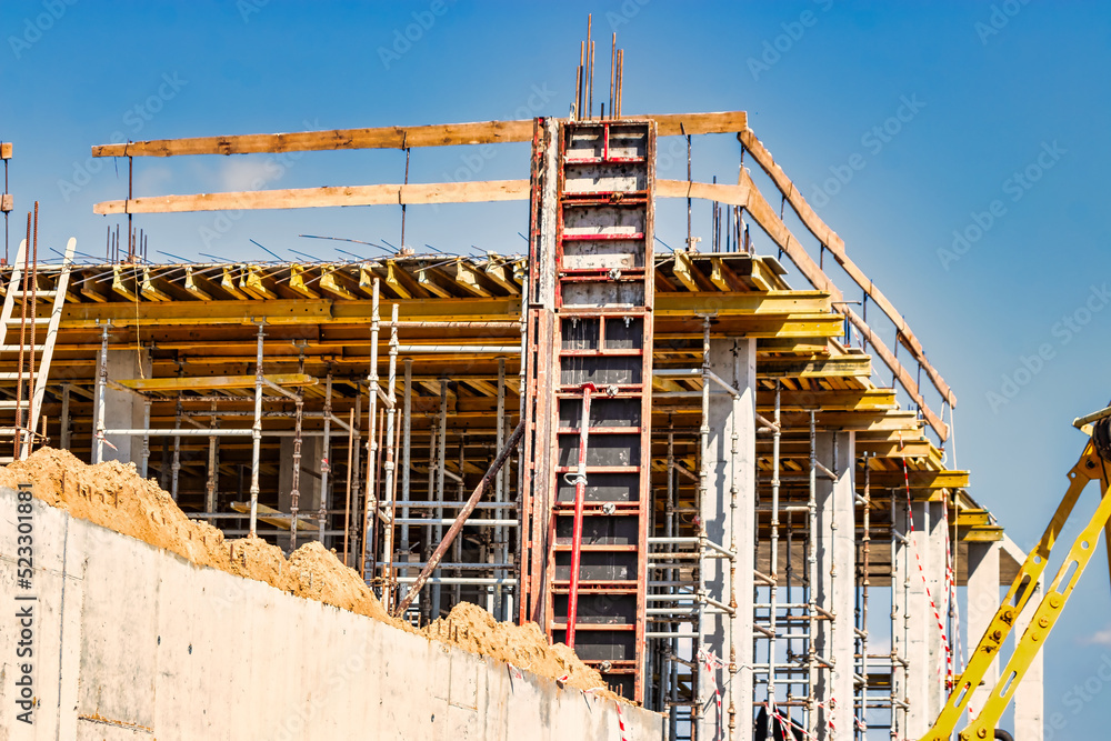 Zdjęcie Stock: Formwork for pouring the second floor of a monolithic ...