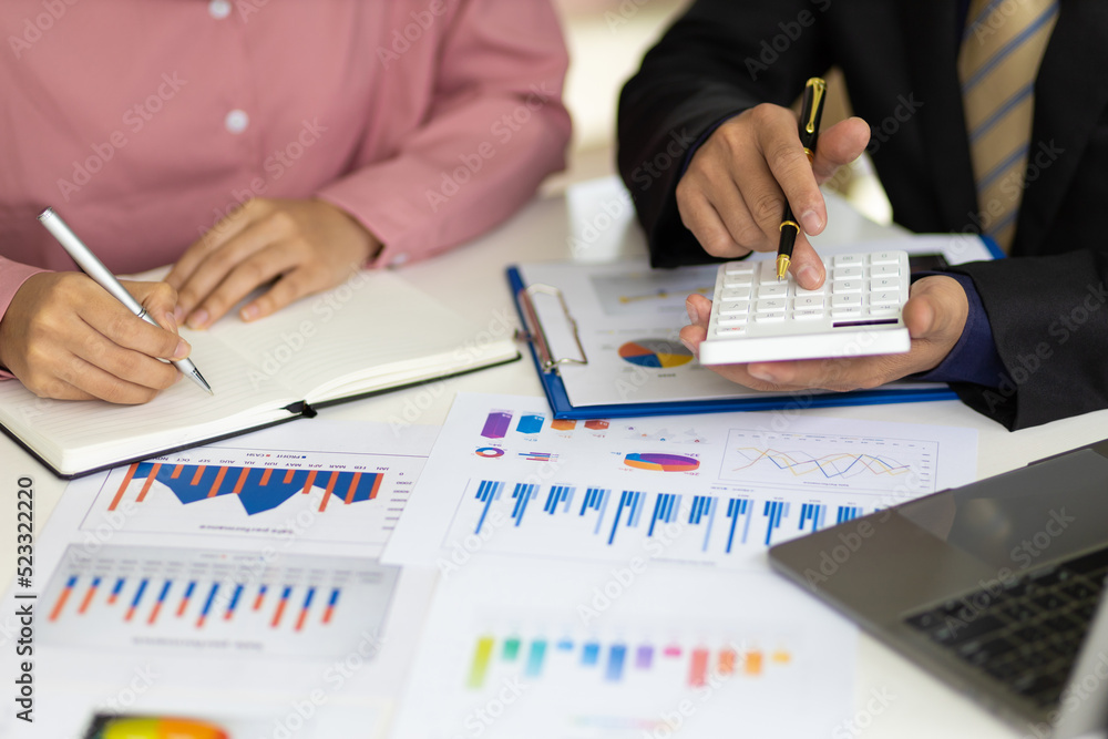 Meeting discussion calculation and analysis of financial statement ...