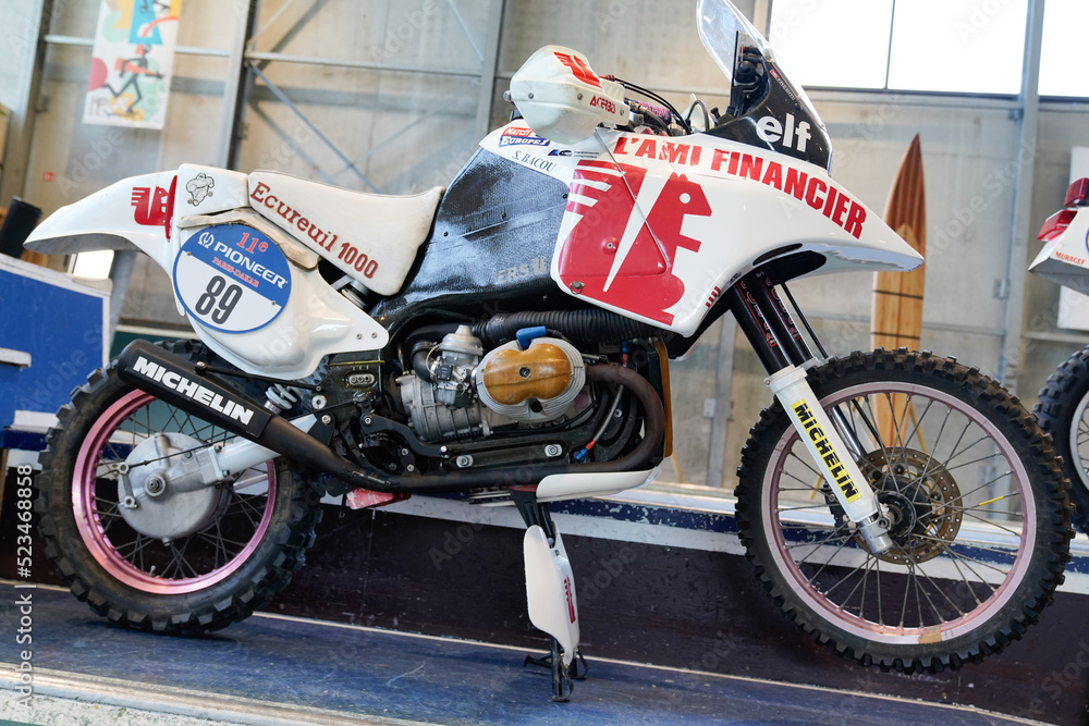 BMW gs Paris Dakar racing motorcycle with sponsor ecureuil 1000 1989 ...