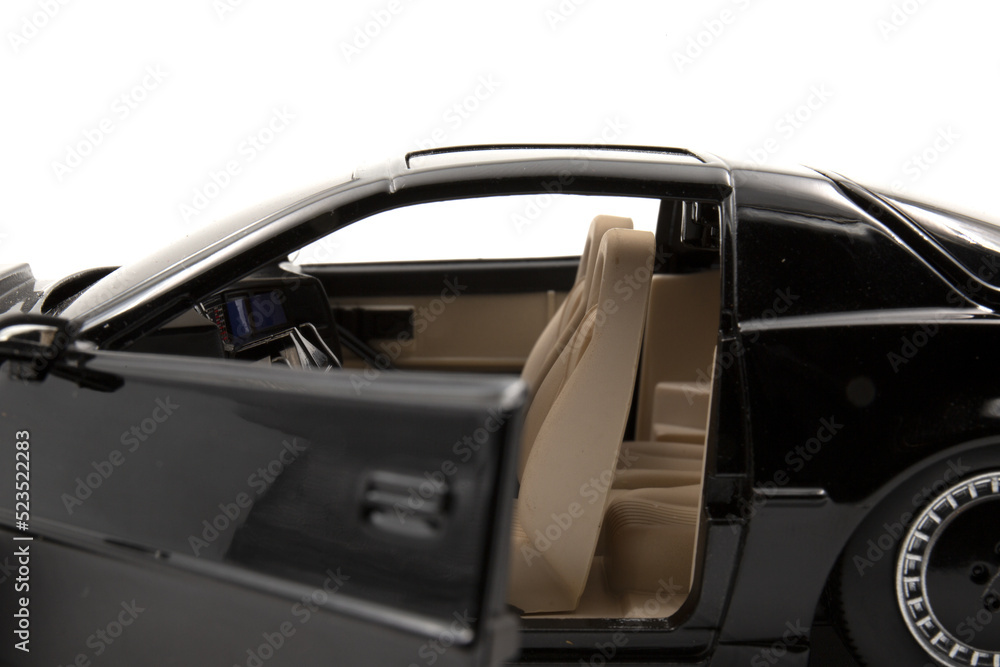 Pontiac Firebird « KITT » K2000 1982 - 1-24 Scale Diecast Model Toy Car ...