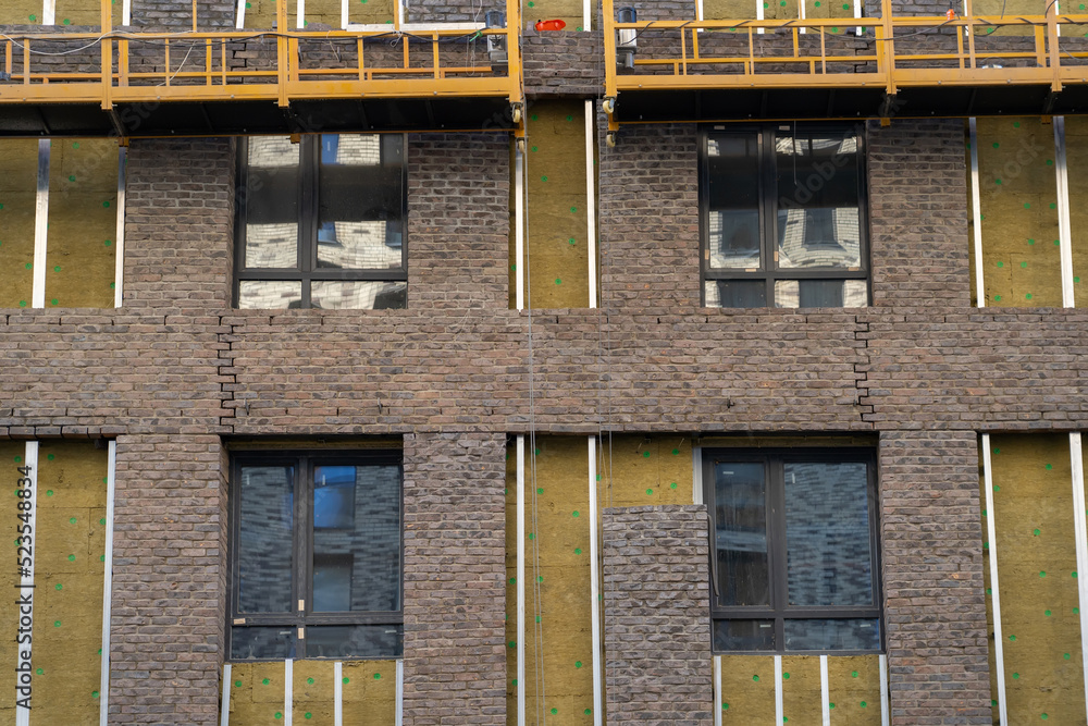 Process of installing exterior finishing coatings in form of brickwork ...