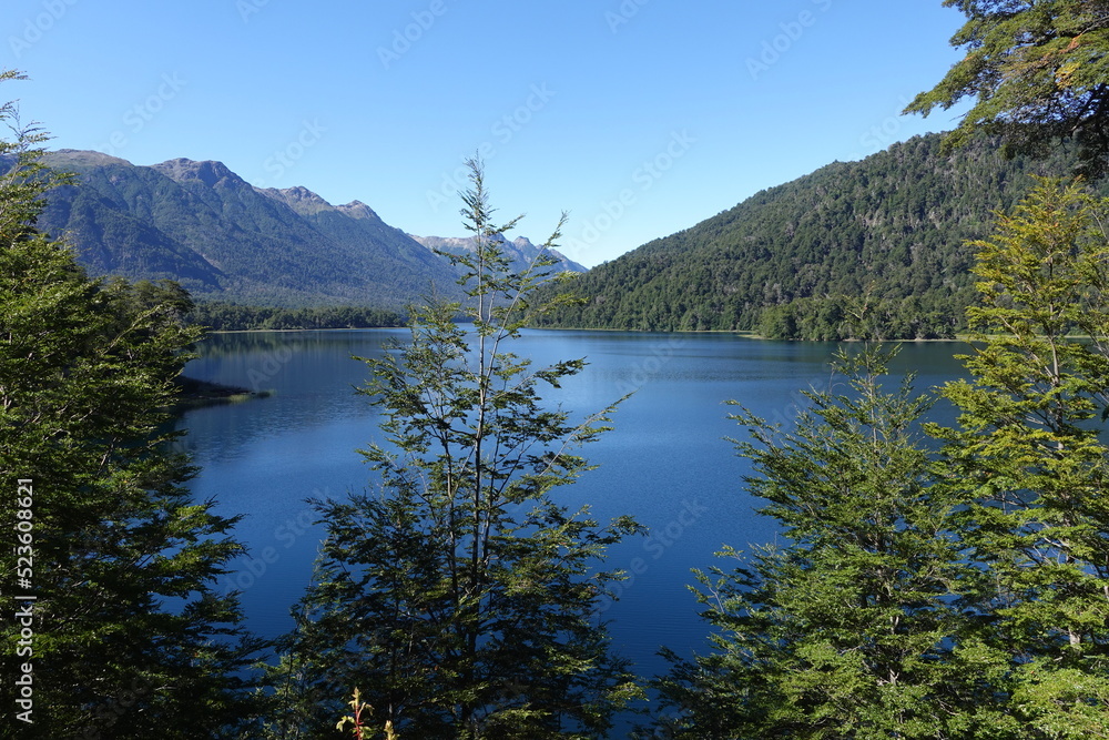 Lago Espejo, Ruta de los 7 Lagos, Patagonia, Argentina Stock Photo ...