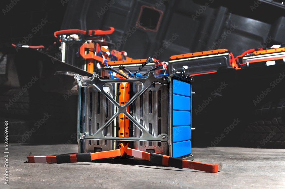 Electric car lithium power cell with power connections in front of ...