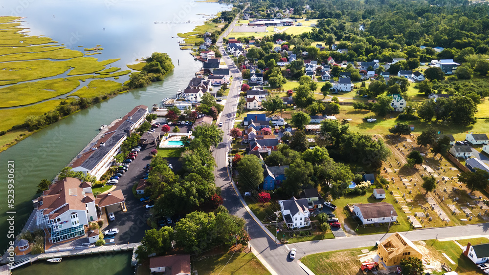 Chincoteague Island, residential areas and marinas, houses and motels ...