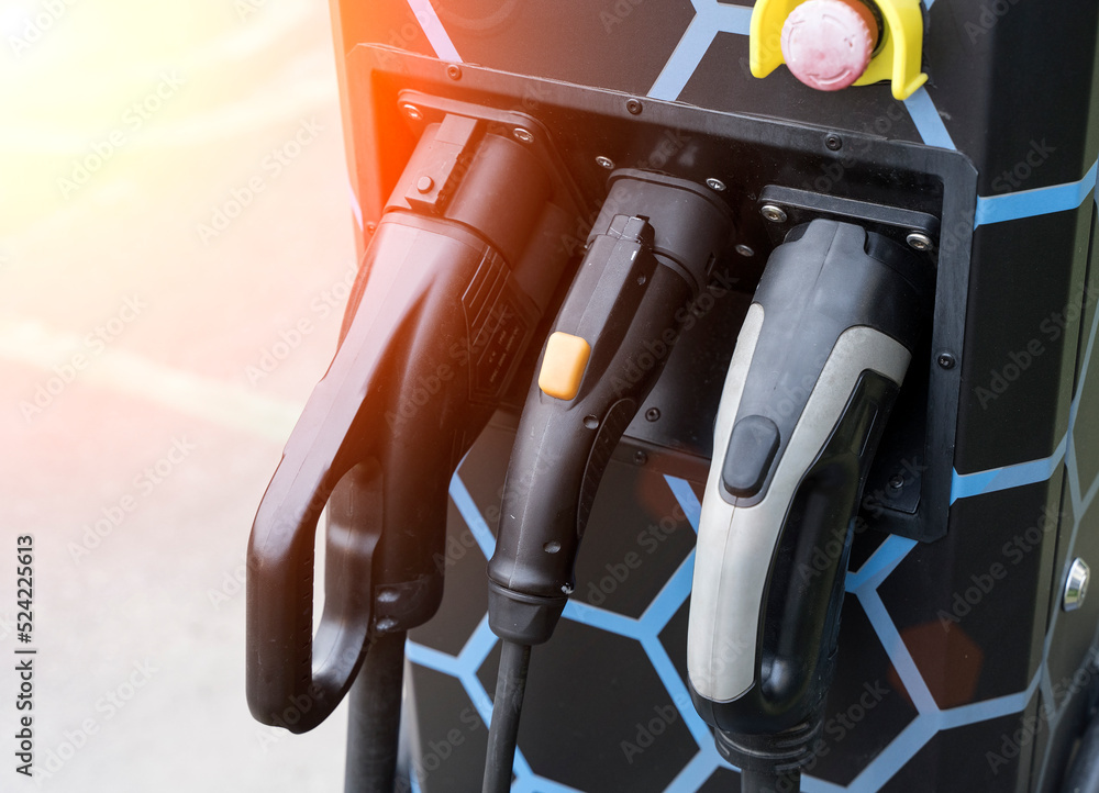 Charging station for electric cars. Types and connectors of ports for ...