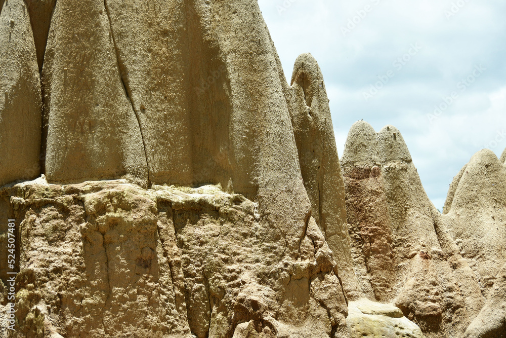 Estructuras formadas en los Riscos de Momostenango, Totonicapan ...