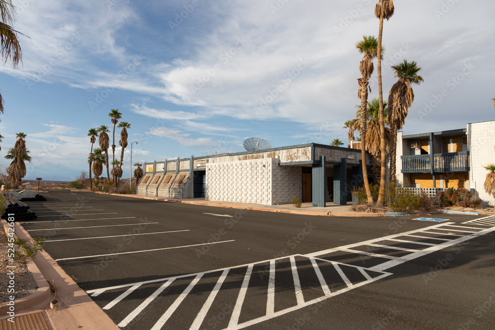 Stockfoto Boarded up Echo Bay resort hotel and restaurant formerly lake ...