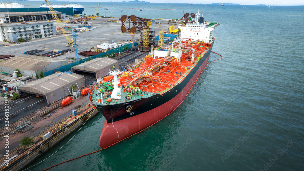 Oil Crude Gas Tanker Ship, Cargo container Ship offshore for ...