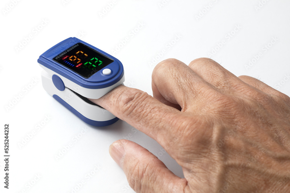 Pulse oximeter device for measuring the amount of oxygen in the blood ...
