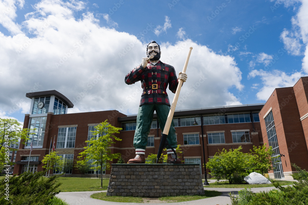 Bangor, Maine: Paul Bunyan holding double-sided ax and lumberjack's ...