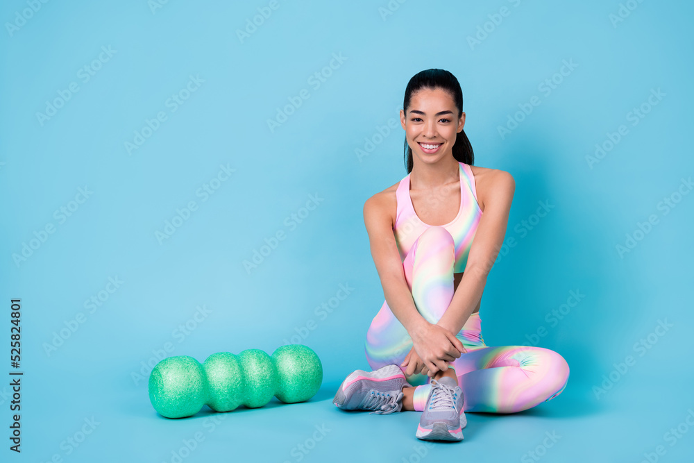 Full size photo of stunning korean woman sport coach home gym dressed ...