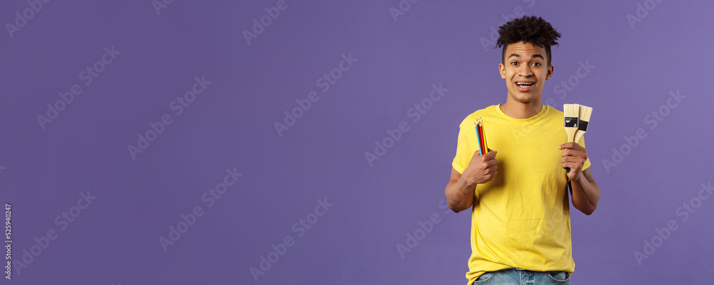 Portrait of upbeat young creative man, artist starting art courses ...