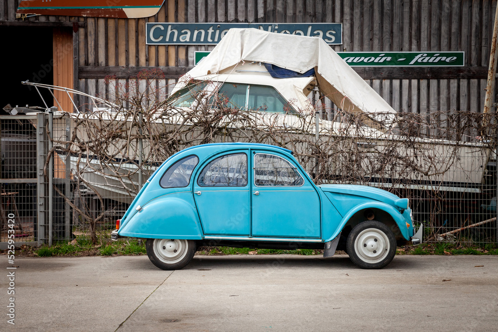 BORDEAUX, FRANCE - FEBRUARY 20, 2022: Blue Citroen 2CV parked. The 2CV ...