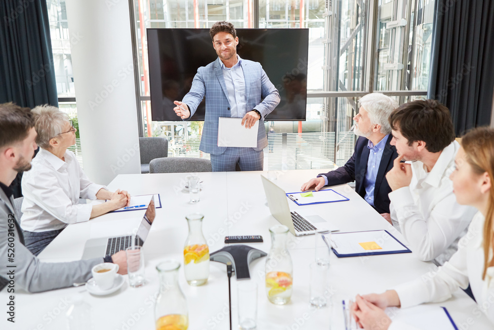 Businessman at lecture in consulting workshop Stock Photo | Adobe Stock