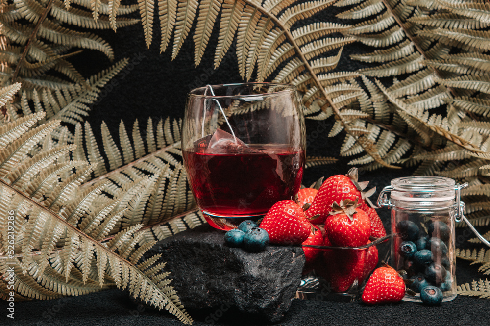 Té de frutos rojos Stock Photo | Adobe Stock
