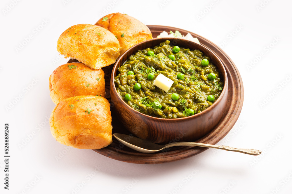 Hariyali green Pav bhaji is a variation of a traditional pav bhaji made ...