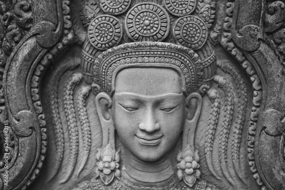 Foto de Stone carvings of angels, Apsara, a lady in ancient Khmer art ...