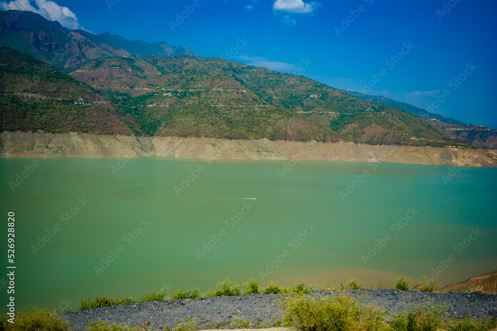 Tehri lake surrounded by mountains in Uttarakhand, india, Tehri Lake is ...