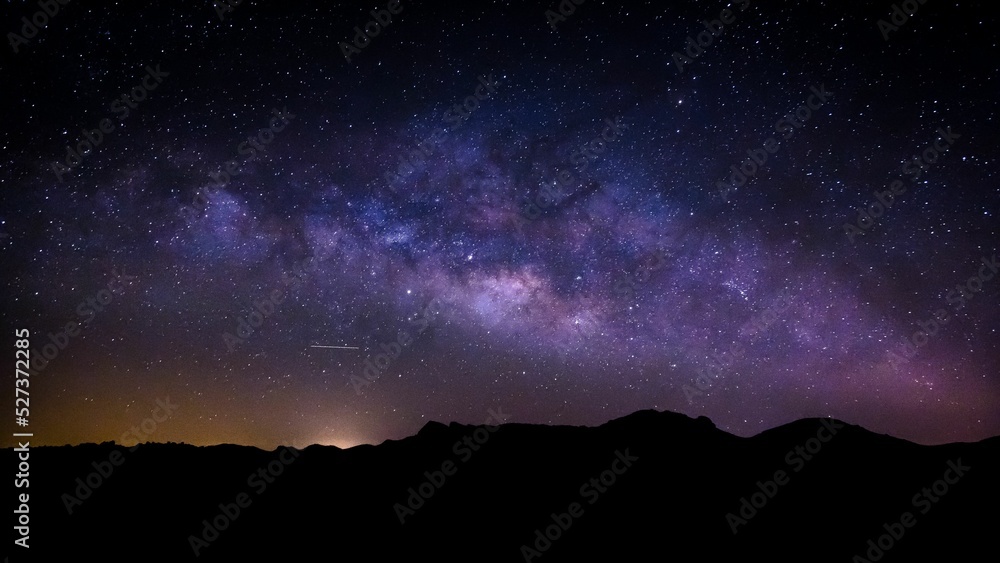 Breathtaking view of a milky way in the night sky in Dingle, Ireland ...
