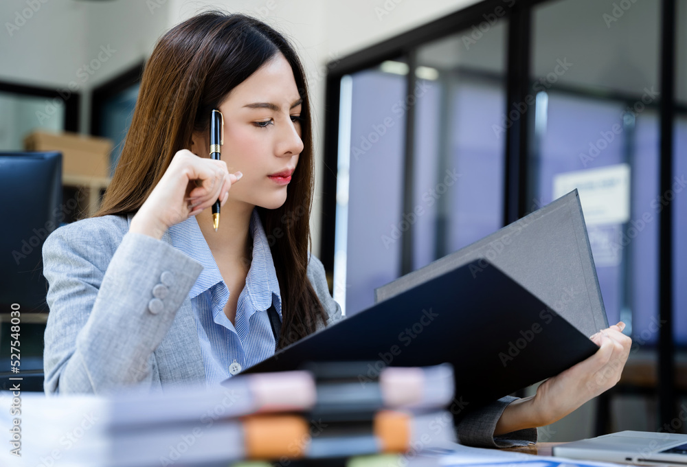 Business women accountants work hard of annual accounting financial ...