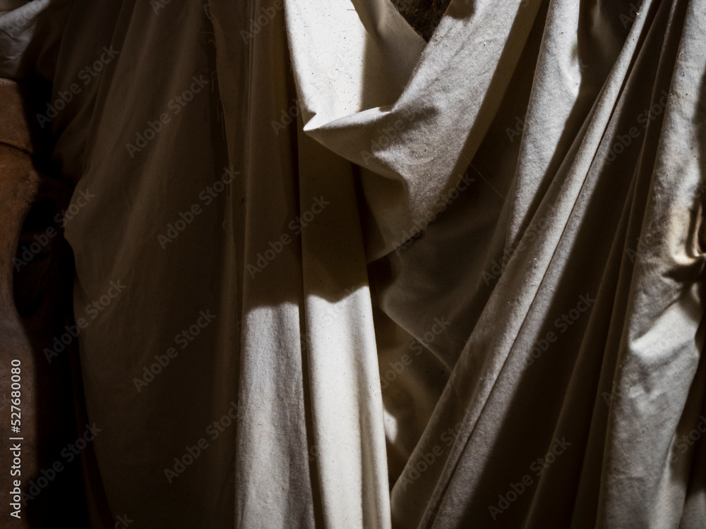 imagen detalle tela blanca colgada del techo Stock Photo | Adobe Stock