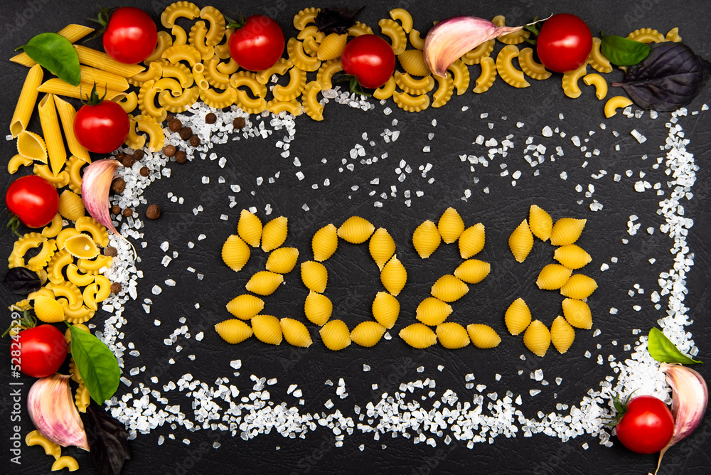 Four types of pasta with garlic, pepper, tomatoes,salt and the numbers ...