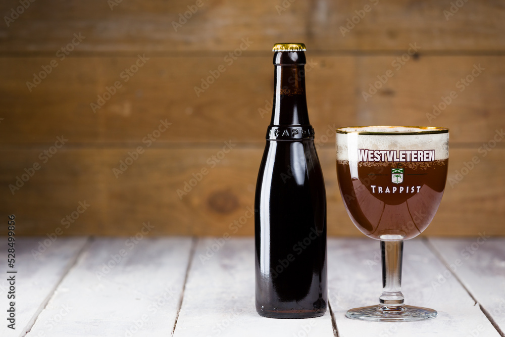 Foto Stock Westvleteren trappist Belgian beer XII 12 awarded best beer ...