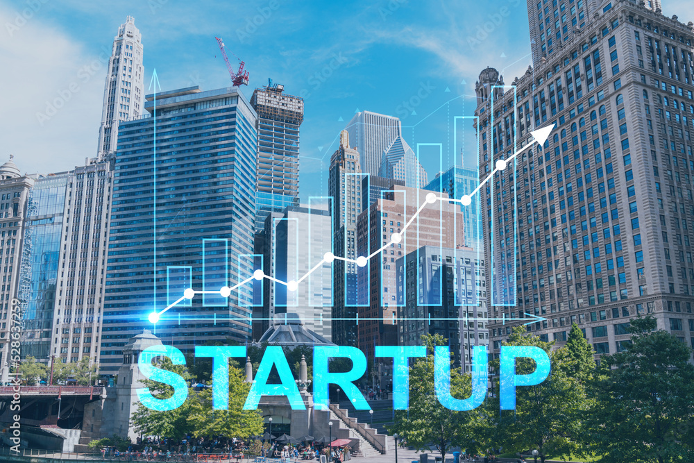 Panorama cityscape of Chicago downtown and Riverwalk, boardwalk with ...